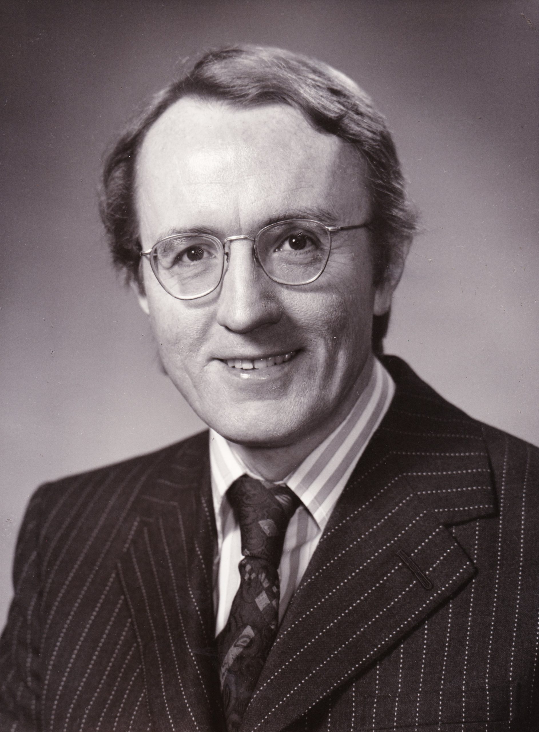 Obituaries – MRIS History UK